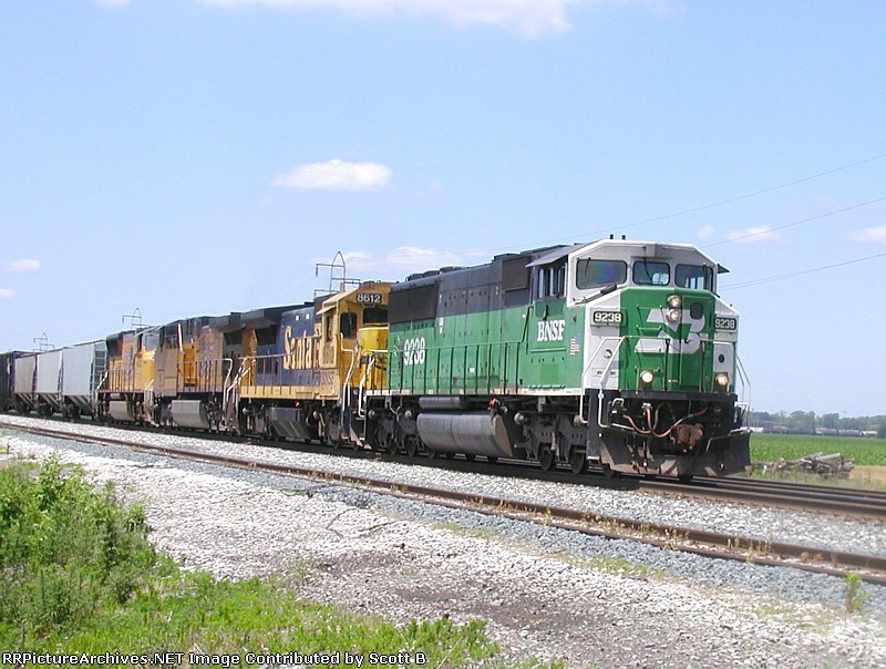 BNSF 9238 Q364